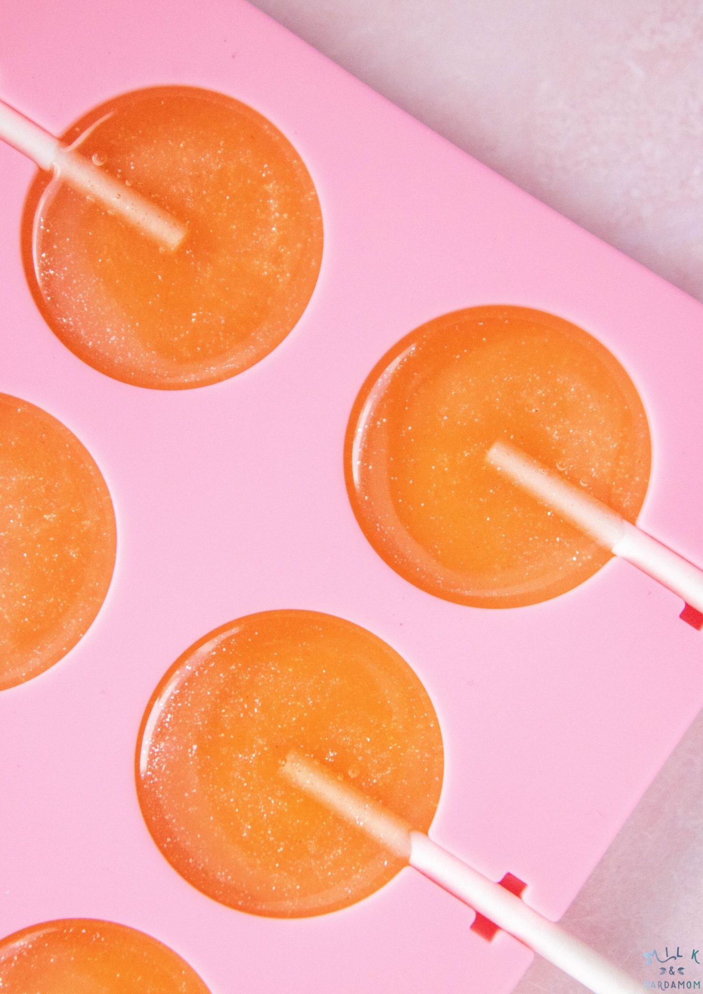 Homemade Lollipops | Milk & Cardamom